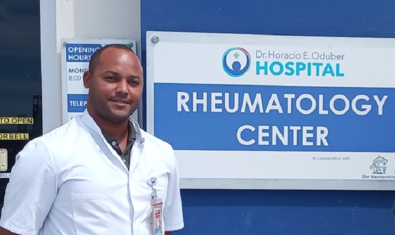 ‘Als reumatoloog op Aruba kun je veel betekenen voor patiënten’ | MedNet